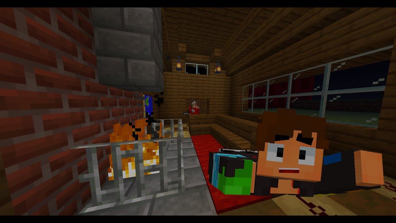 Майнкрафт, но мы СБЕГАЕМ из СТРАШНОГО дома + Дашка