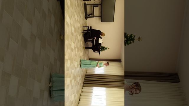 Ф.Шуберт "Аве Мария", солистка Пенкина Арина, 1-й год обучения.