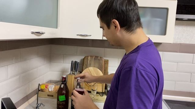 Домашнее игристое вино (вишня, яблоко), дегустация