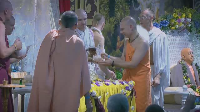 Абхишека на фестивале "Садху-cанга 2025". Лермонтово, Краснодарский край 25.09.2025