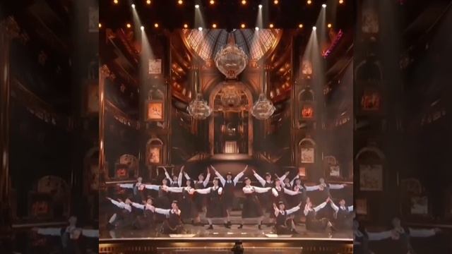 Веселый танец