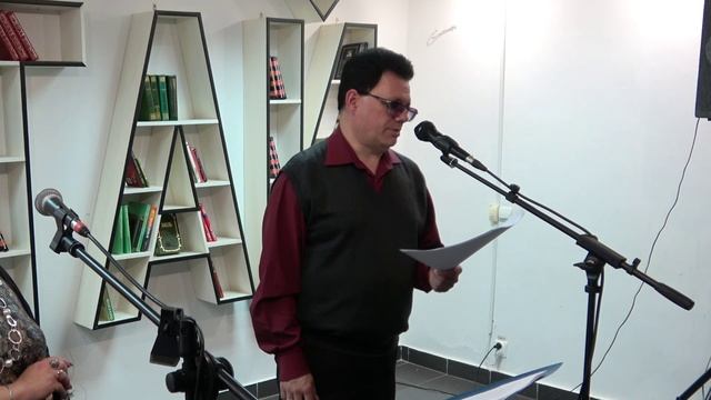 13 Я подмигнул немому отражению - Алексей Городилов