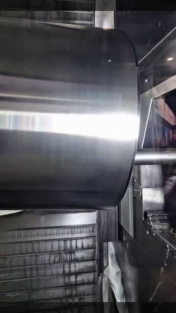 5-осевая токарная обработка на многофункциональном обрабатывающем центре.