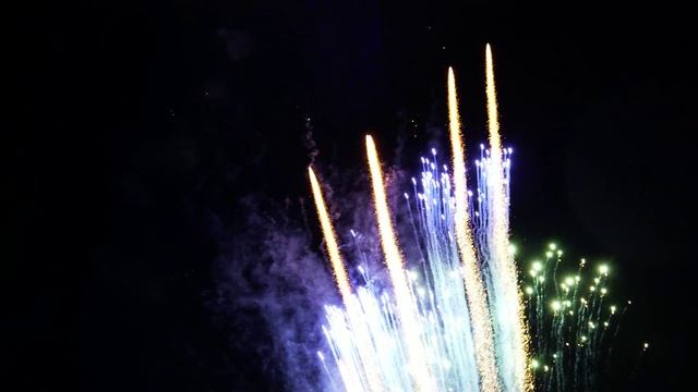 Батарея салютов Император (веер) (190/0.8; 1; 1.25; 1.75) 01111