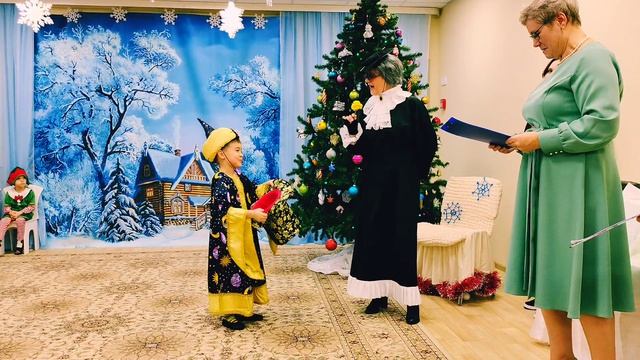 2025.12.25. "Снежки. Факир. Волшебная шляпа". Группа "Яблонька" ...