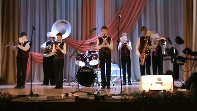 "Гайдай-марш" / попурри