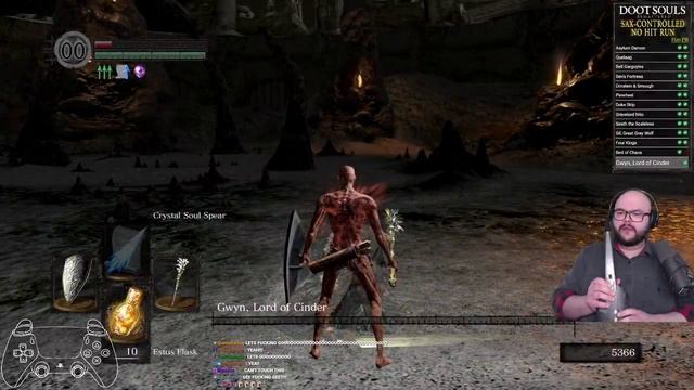 Чел прошёл всю трилогию Dark Souls на саксофоне персонажем 1 уровня и без урона.