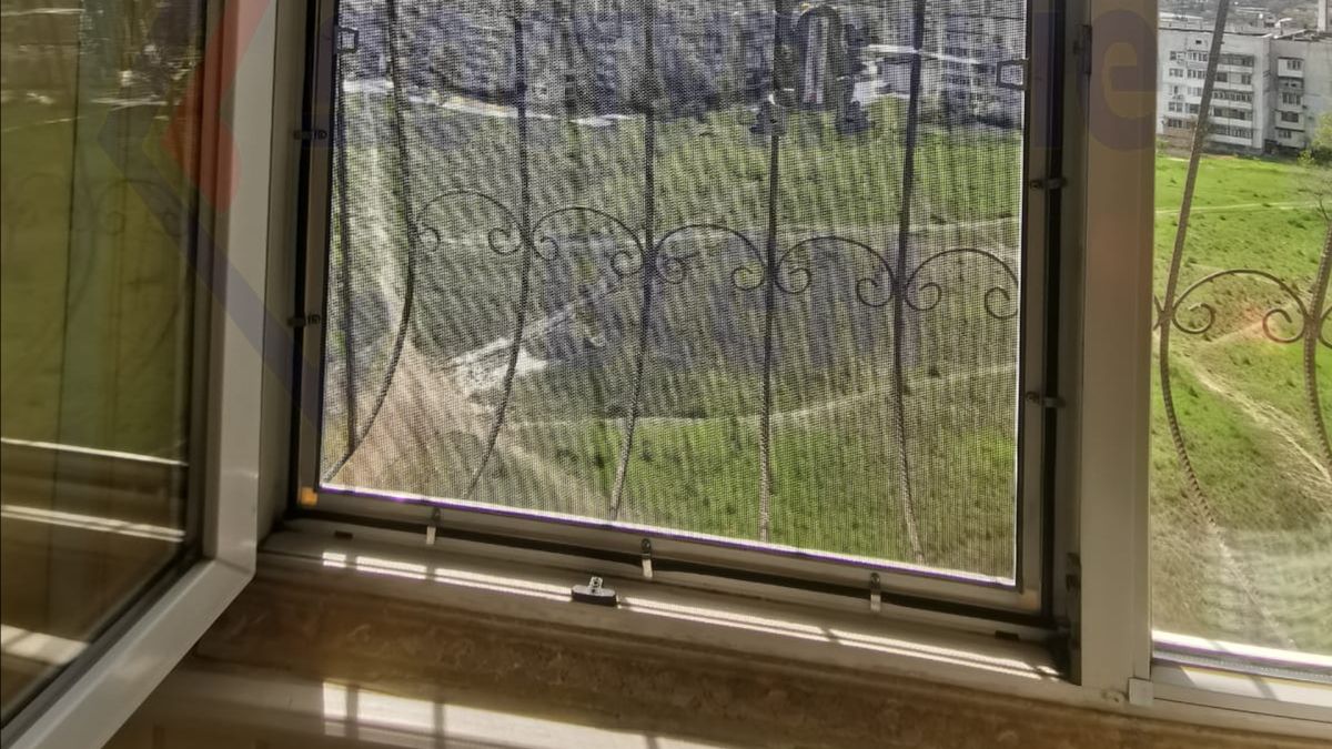 Заказать москитную сетку в Керчи | Москитная сетка Керчь | Ремонт москитной сетки