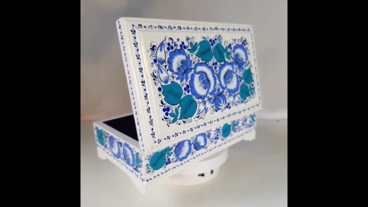 Хохломская деревянная шкатулка Вальс  9445