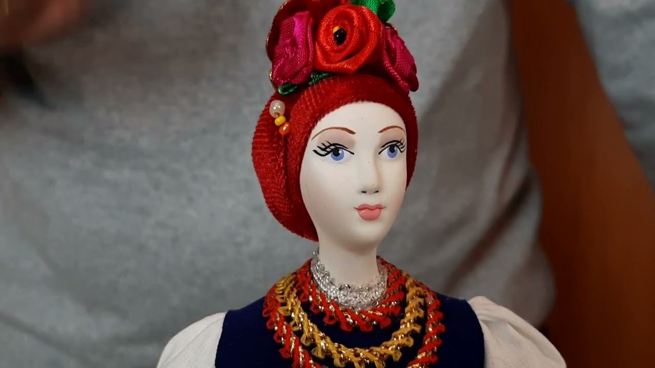 Кукла Украинка в национальном костюме | Фарфоровая кукла
