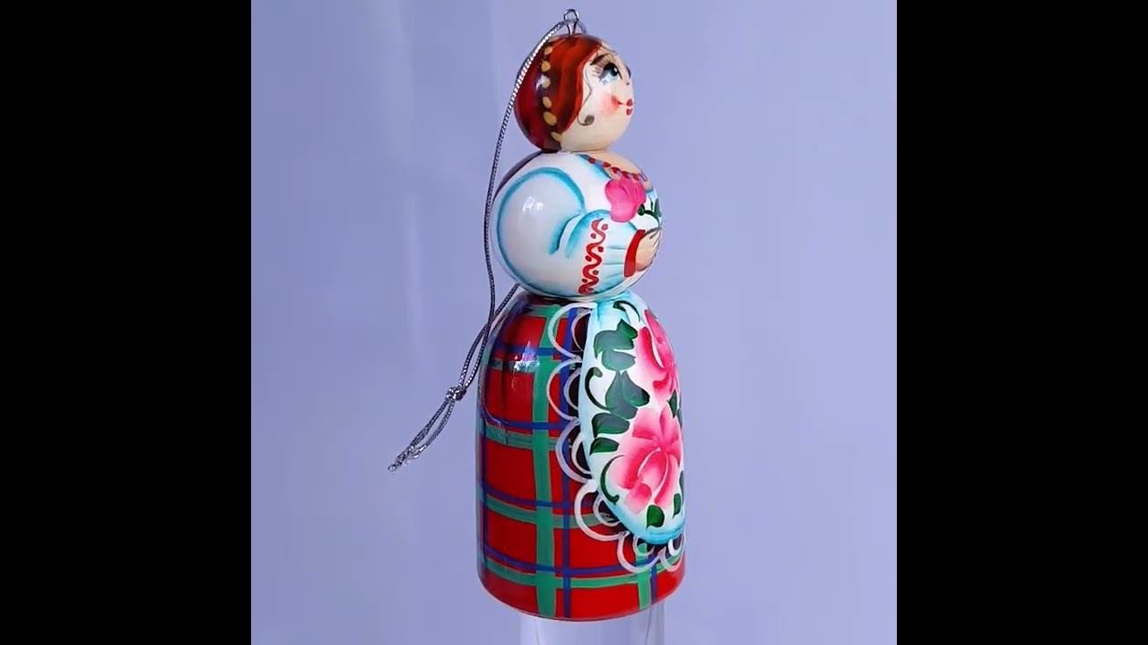 Деревянная кукла фигурка Девушка в славянском костюме 10 см