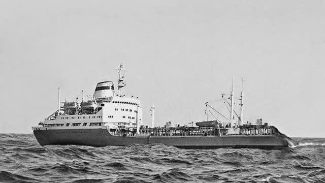 Танкер  «Заветы Ильича»