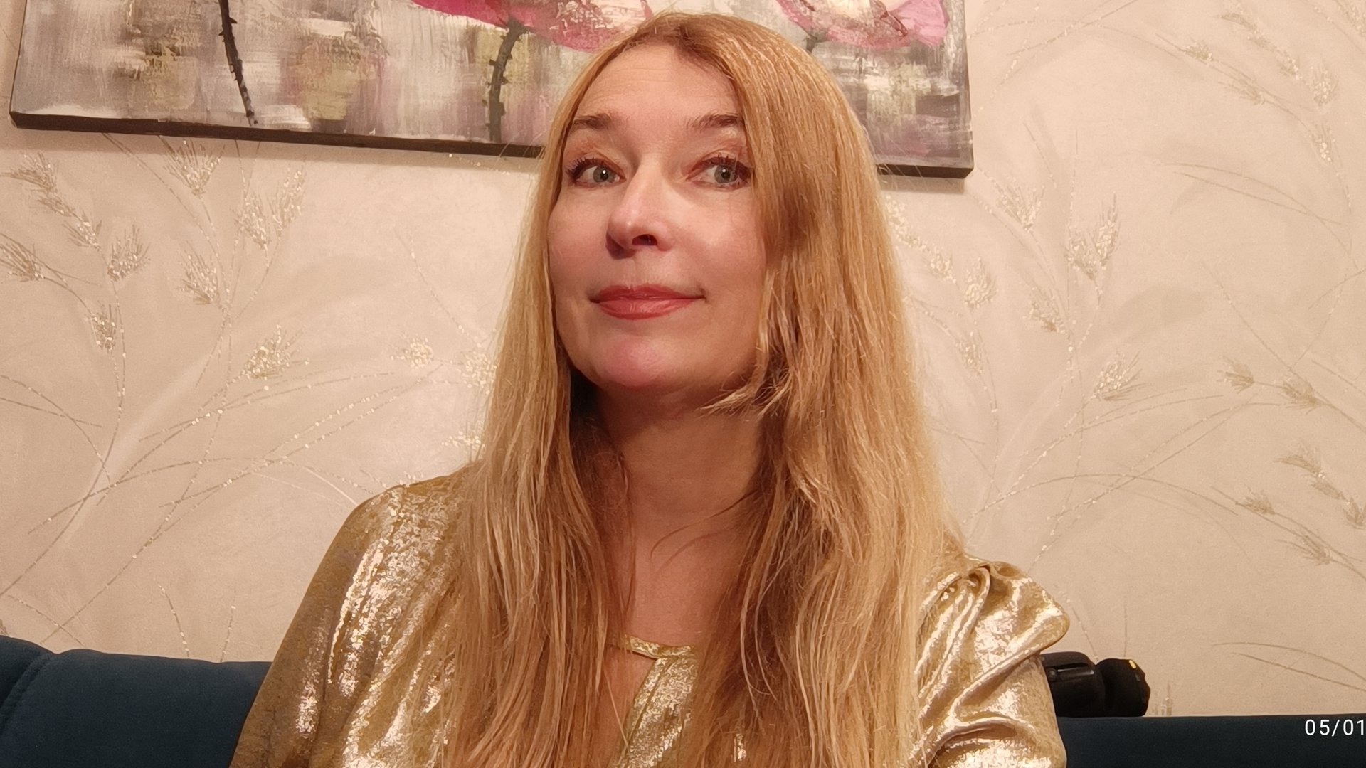 В столице толпы. Была на выставке Шагала.