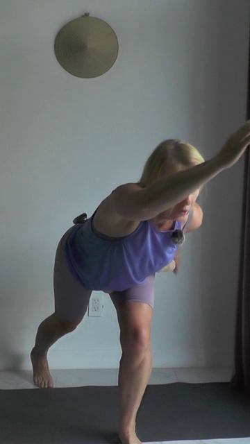 Тренировка-интенсив на ноги и ягодицы