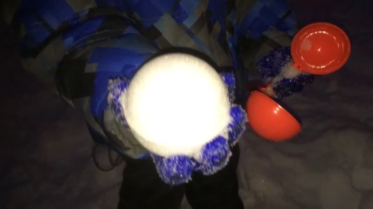 Как лепить снеголепом снежки