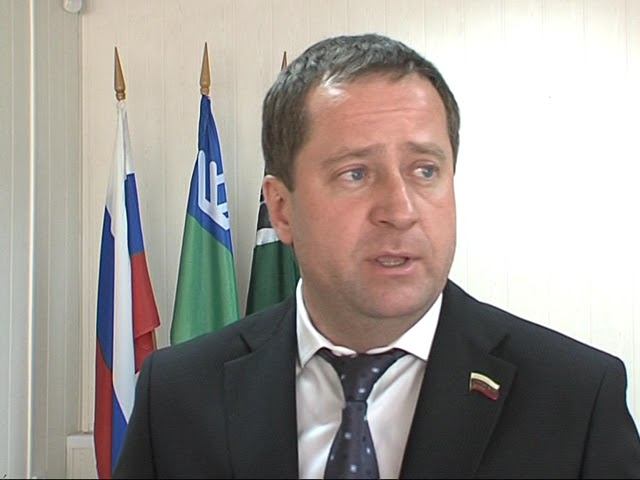 2011 05 2Мегион   Дума, вот такое у нас крыльцо