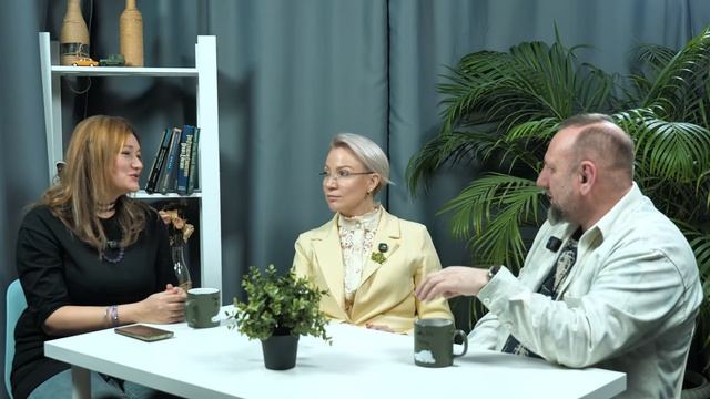 Подкаст Явно - интервью с Анастасией Грачевой | часть 2