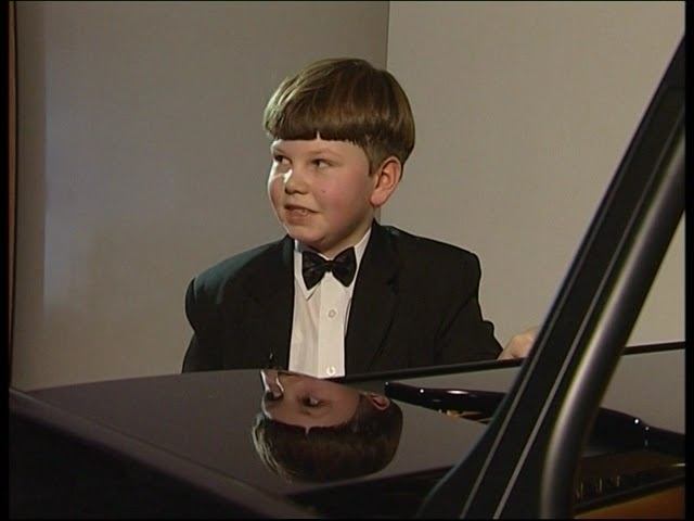 2008 02 07  Мегион   новые музыкальные инструменты для ДШИ им Кузьмина