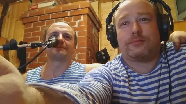 4. "Дан приказ ему на запад"  Виктор Чурилов, Тихо Спели.  Дачный Дуэт.