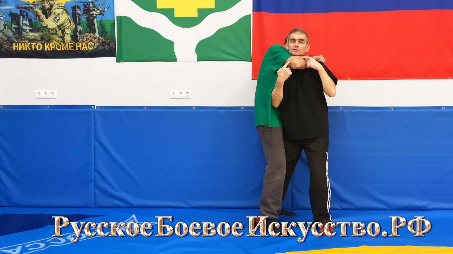 R335 = ВЫВЕДЕНИЕ. УСИЛИТЬ ЗАХВАТ И ВОЛНА.