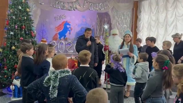 Донецк. 🎄Раздача подарков во Дворце культуры Горняк🎄