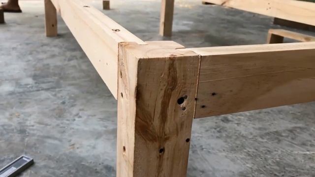 Как сделать Кровать из Старых Поддонов