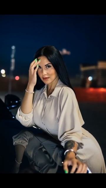 #асфальт #красивыедевушки #русскиедевушки #russiangirl #russianbeauty #bigboss