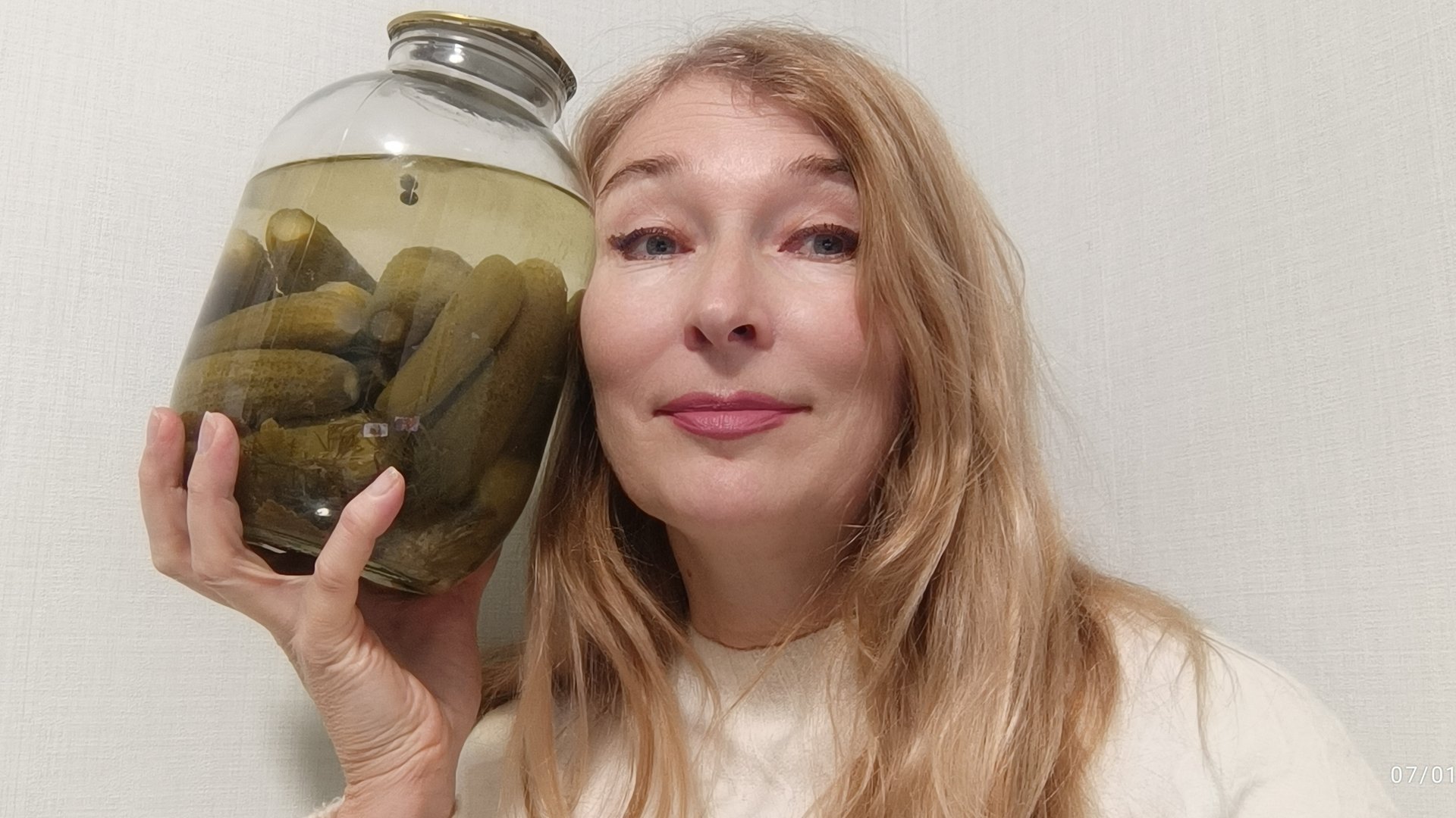 С Рождеством! Всех люблю! Скоро обратно.