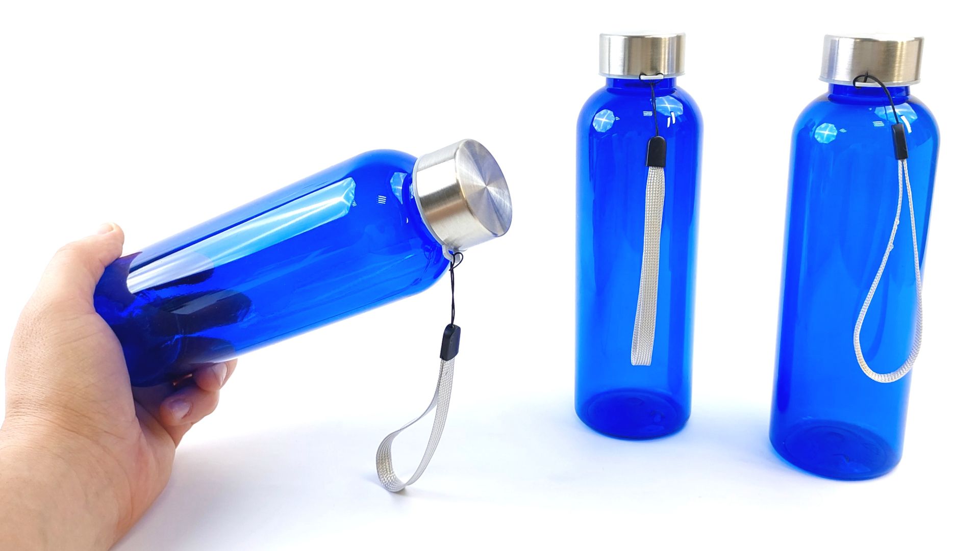 Бутылки для воды из переработанного пластика Water