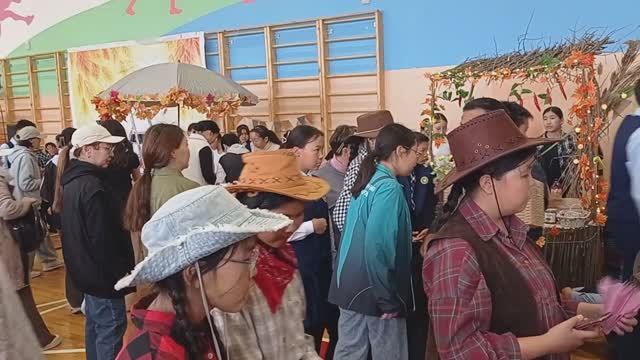 "Дары осени" в гимназии | Николай Артемьев