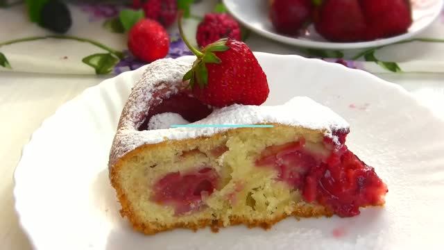 Простой пирог с замороженными ягодами Это просто приготовить