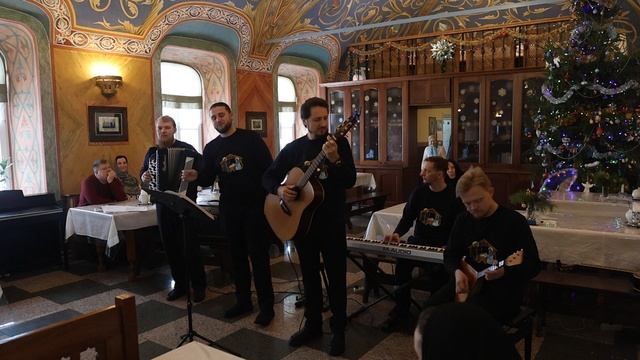 "Пусть будет теплом наполнен ваш дом..."