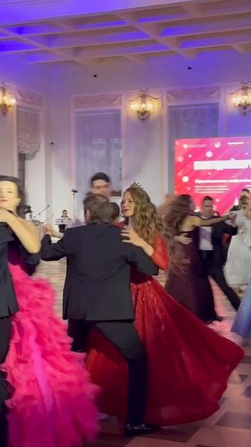 Танцы вальс