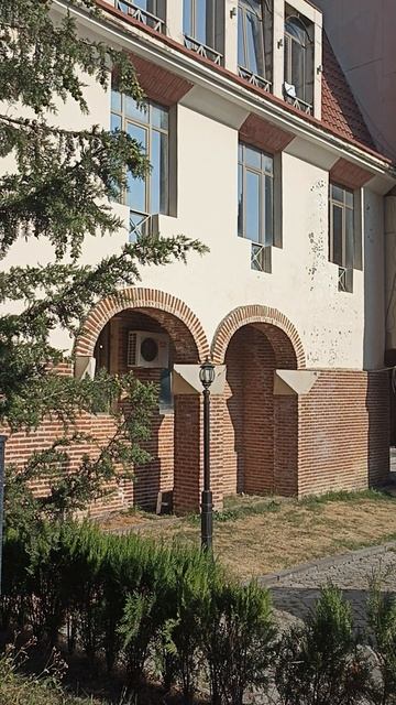 Бюст Пиросмани в Сигнахи (Грузия) 01.09.2025