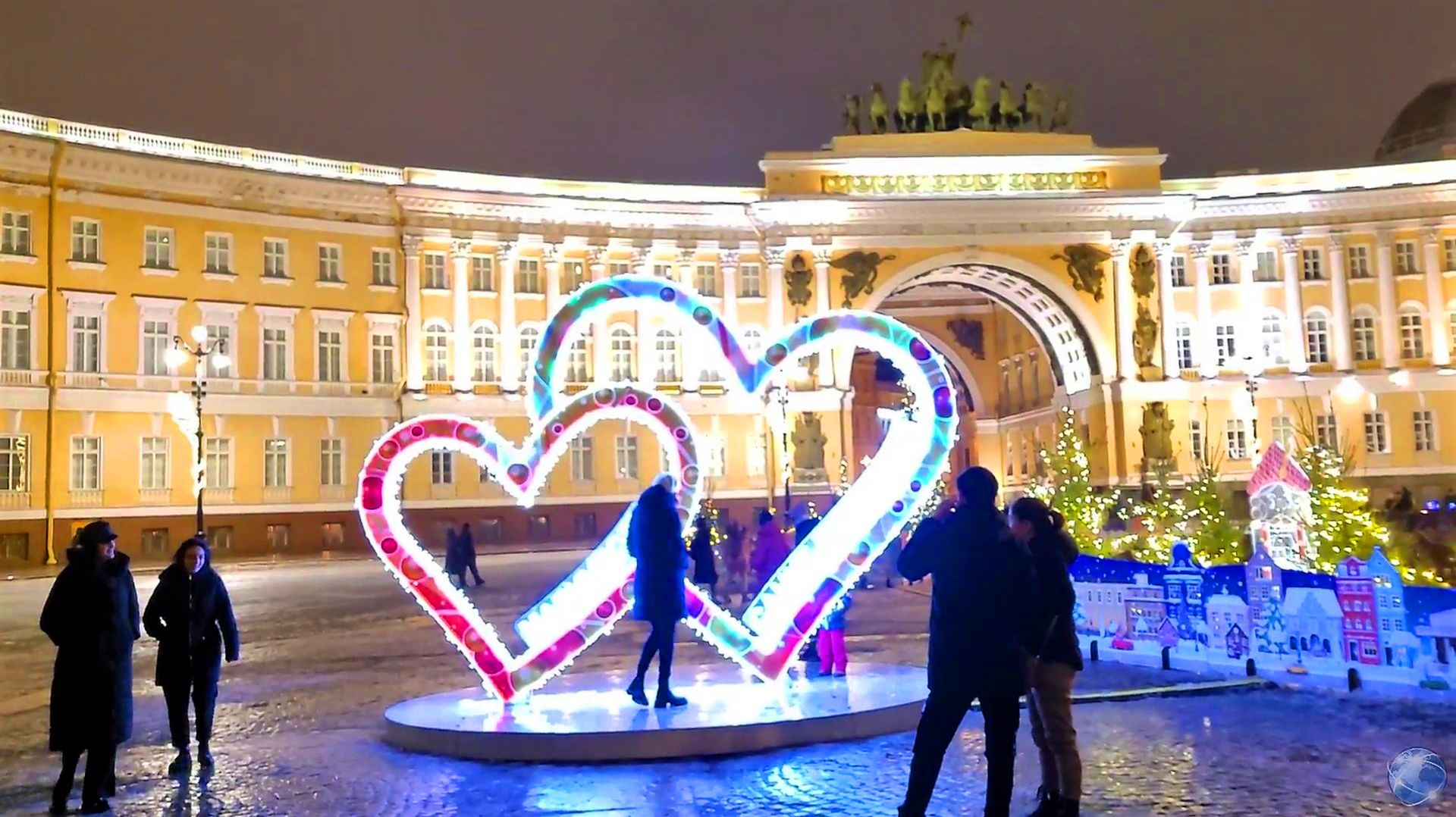 Новогодний Санкт-Петербург: Очарование новогоднего праздника