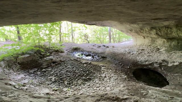 Кыз-Кермен. Грот под скалой - 2