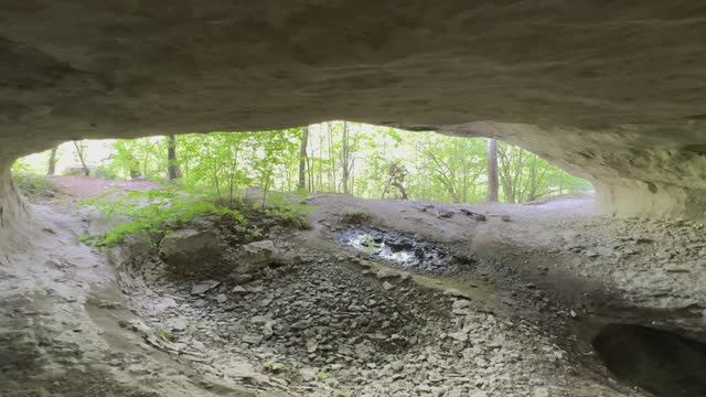 Кыз-Кермен. Грот под скалой - 3