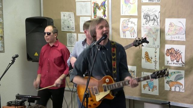 09 Незаметно листья подросли...- Фавориты Луны