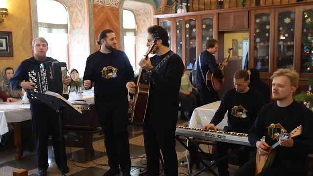 "Ночь тиха, на тверди зыбкой..."