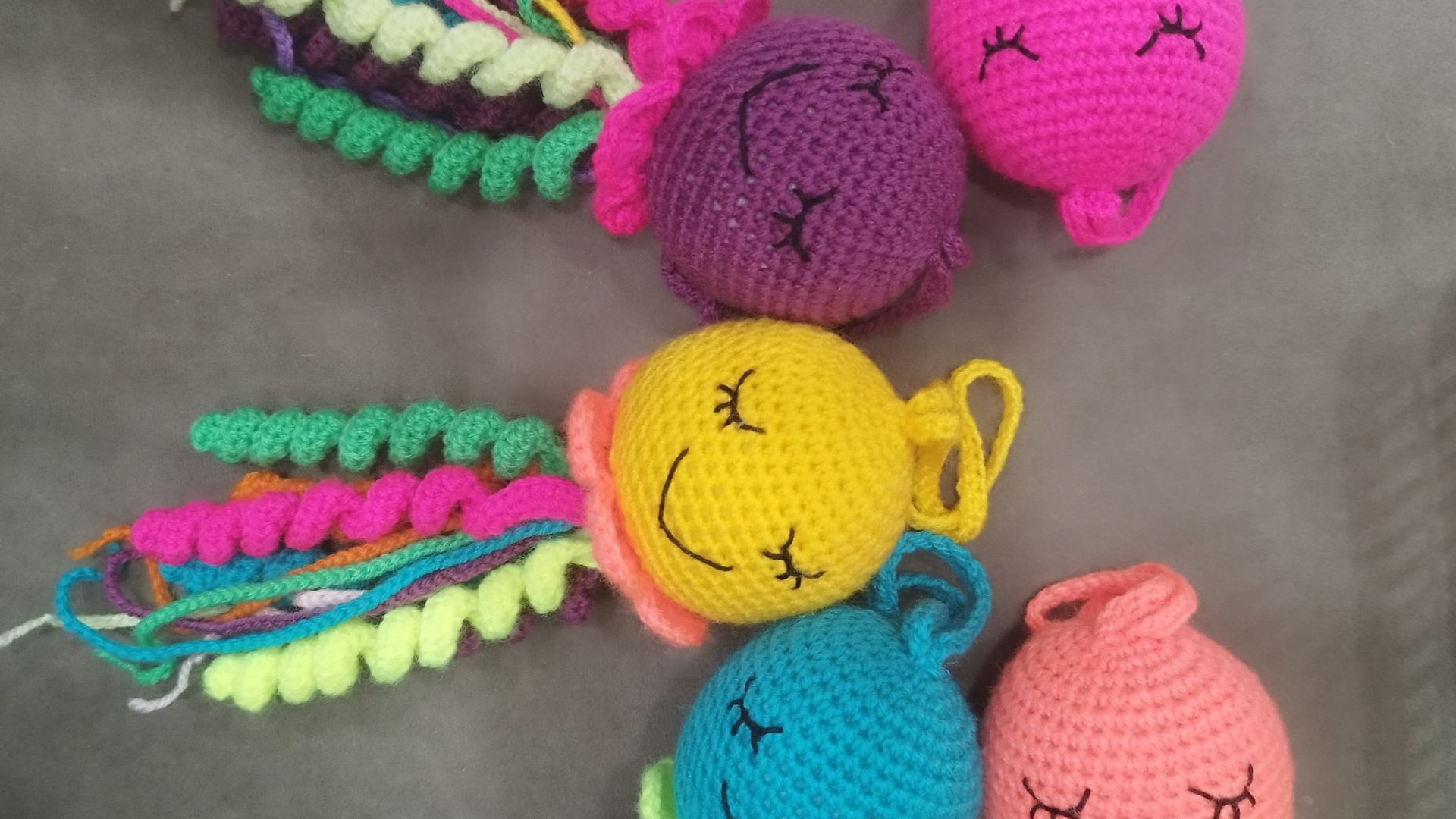 МК болталка Осьминог-Цветочек, погремушка