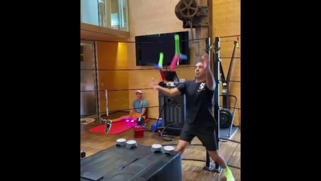 Когнитивное упражнение от гонщика Red Bull Air Дарио Коста