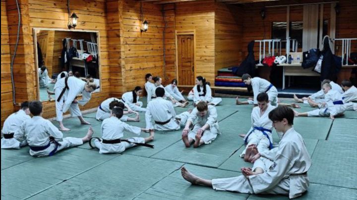 Тренировки и отдых на территории туристической базы во время новогодних каникул. Влог Ксюши