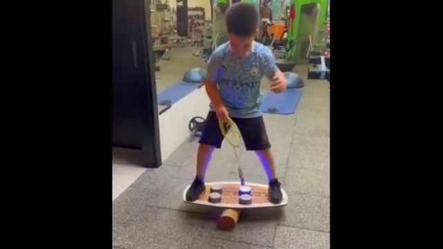 Комплексное упражнение на баланс, концентрацию, реакцию