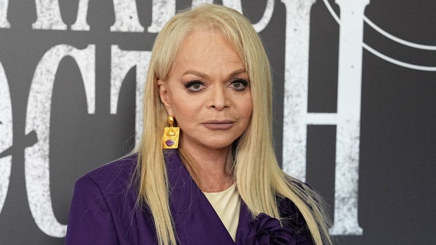 Ключи не передала и уехала куда-то: Лариса Долина вновь срывает договоренности?