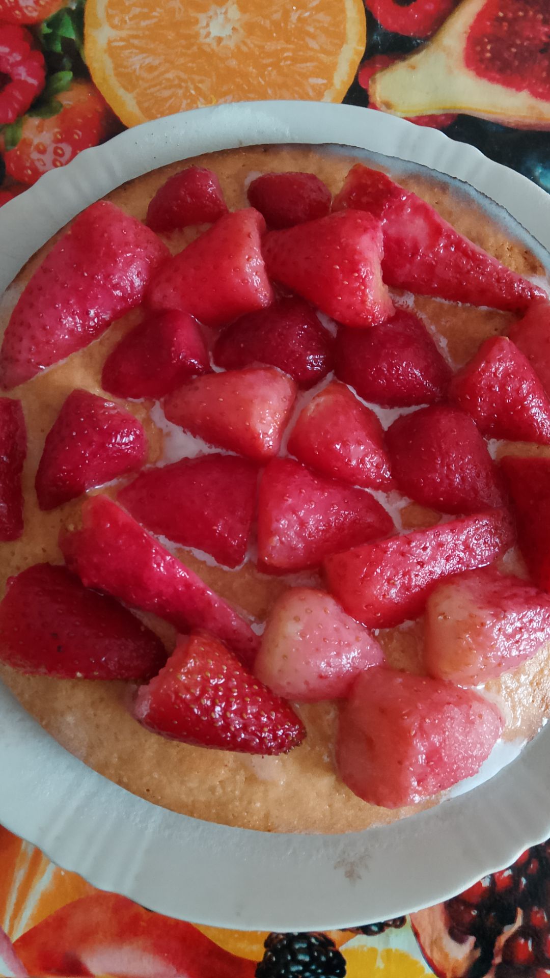 Торт со взбитыми сливками.