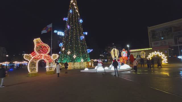 Сравнение ночной видеосъёмки S21 vs S25 ULTRA