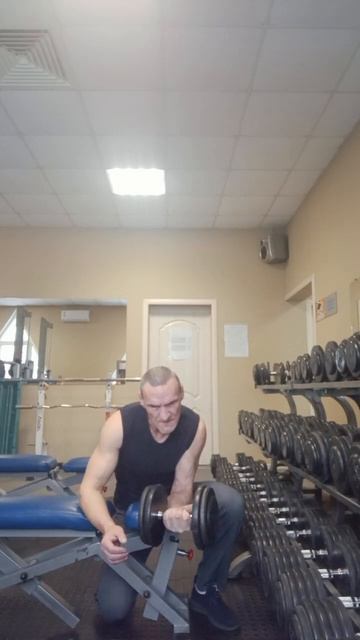 #Упражнение на кисть. Упражнение № 8