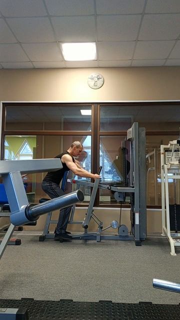 #2Упражнение на спину, лыжник