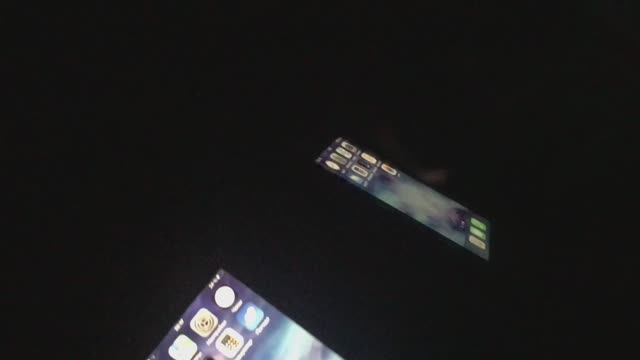 Что будет если долго смотреть в зеркало в полной темноте / Эксперт над собой.