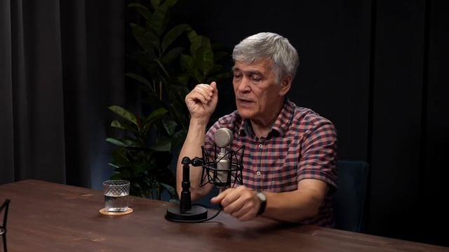 Астероид на курсе к Земле: угрозы, мифы. Разбираем с Владимиром Сурдиным — Луна, НЛО, «Интерстеллар»